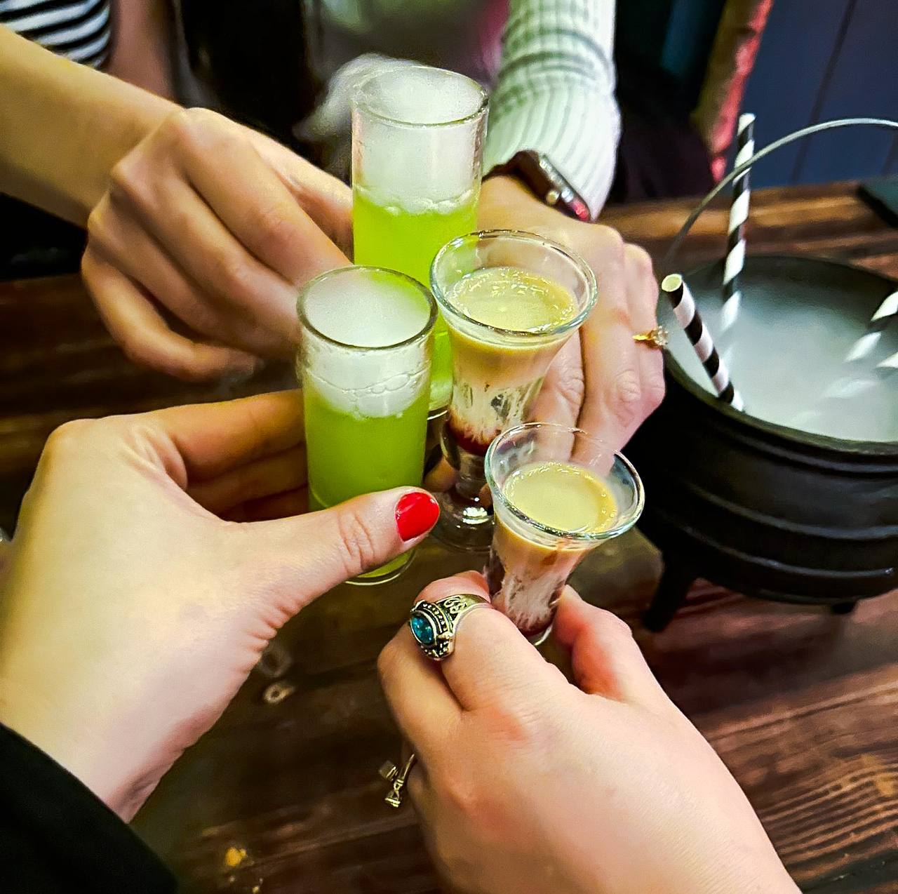 Top 5 best secret bars in Edinburgh | Hidden Jems